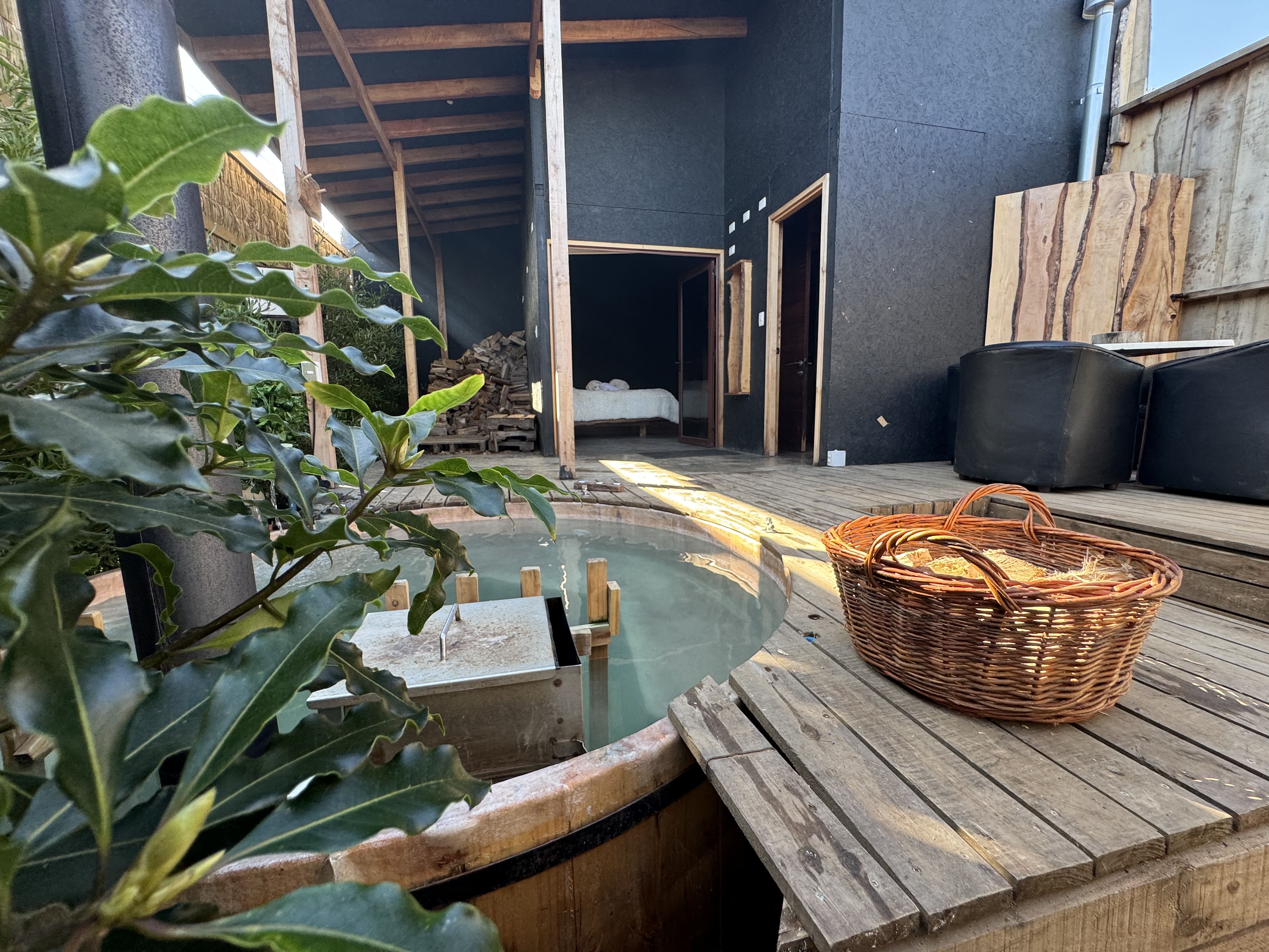 Spa Sam Julian