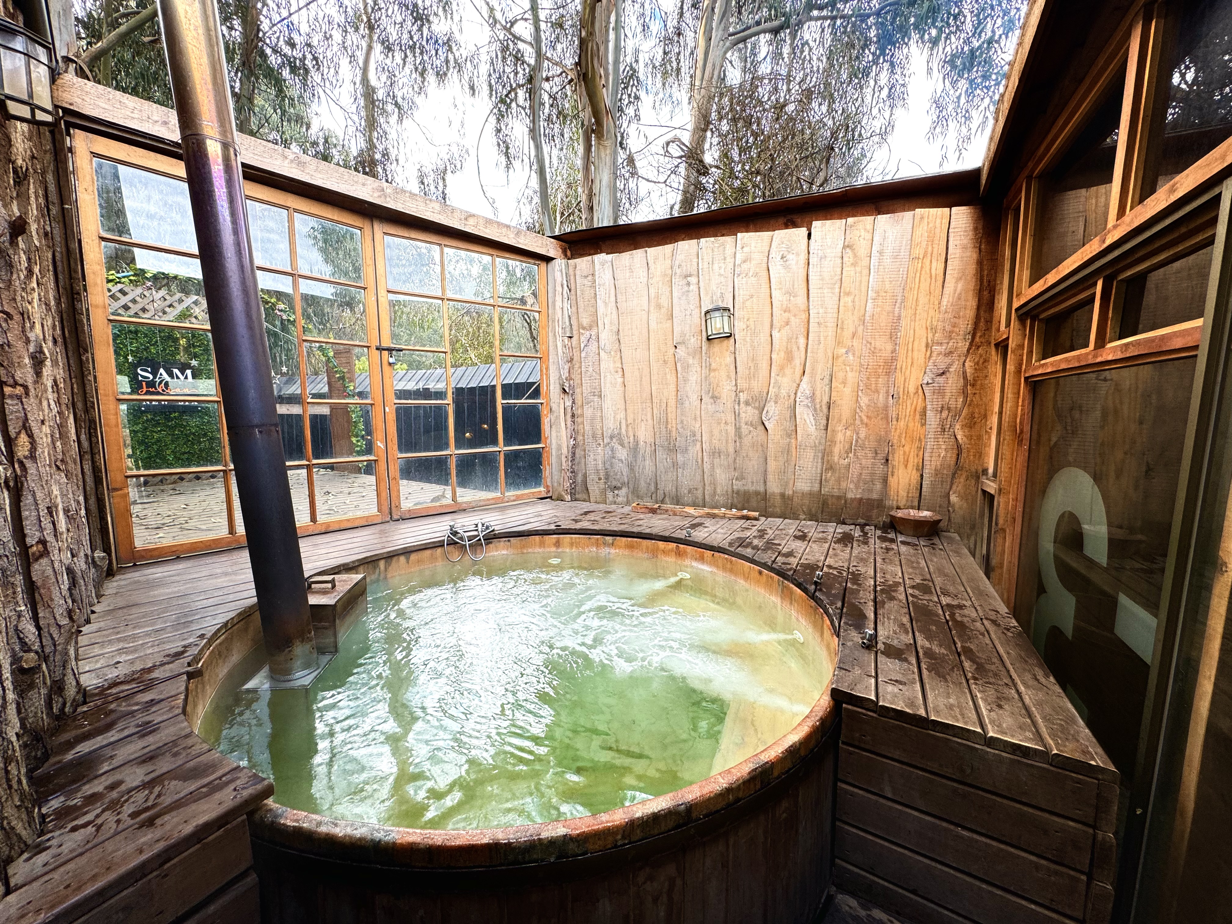 Spa Sam Julian